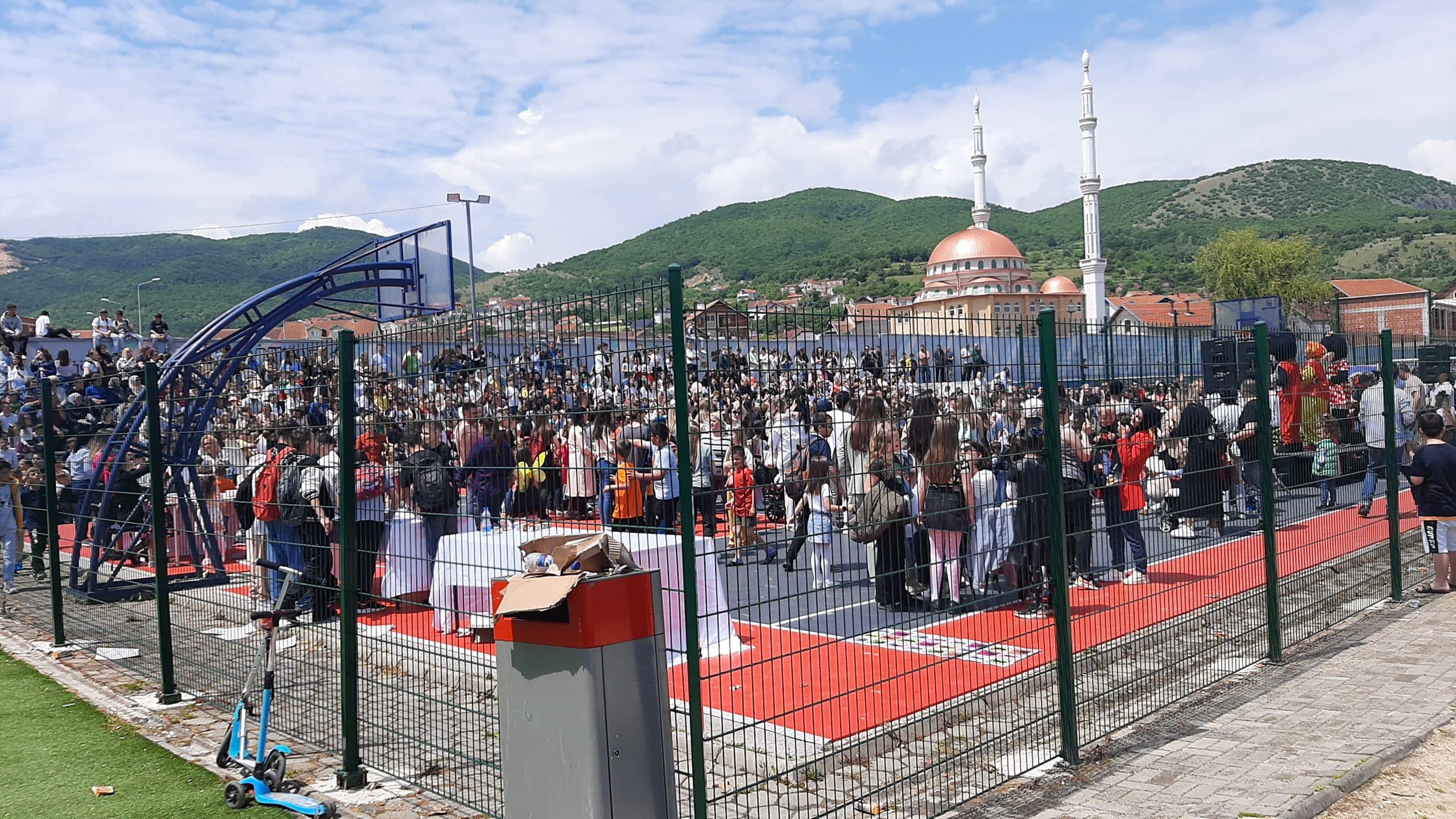 Film „SVI SMO RAZLIČITI I LEPI“ za pripadnike IZBEGLIČKE ZAJEDNICE i ...