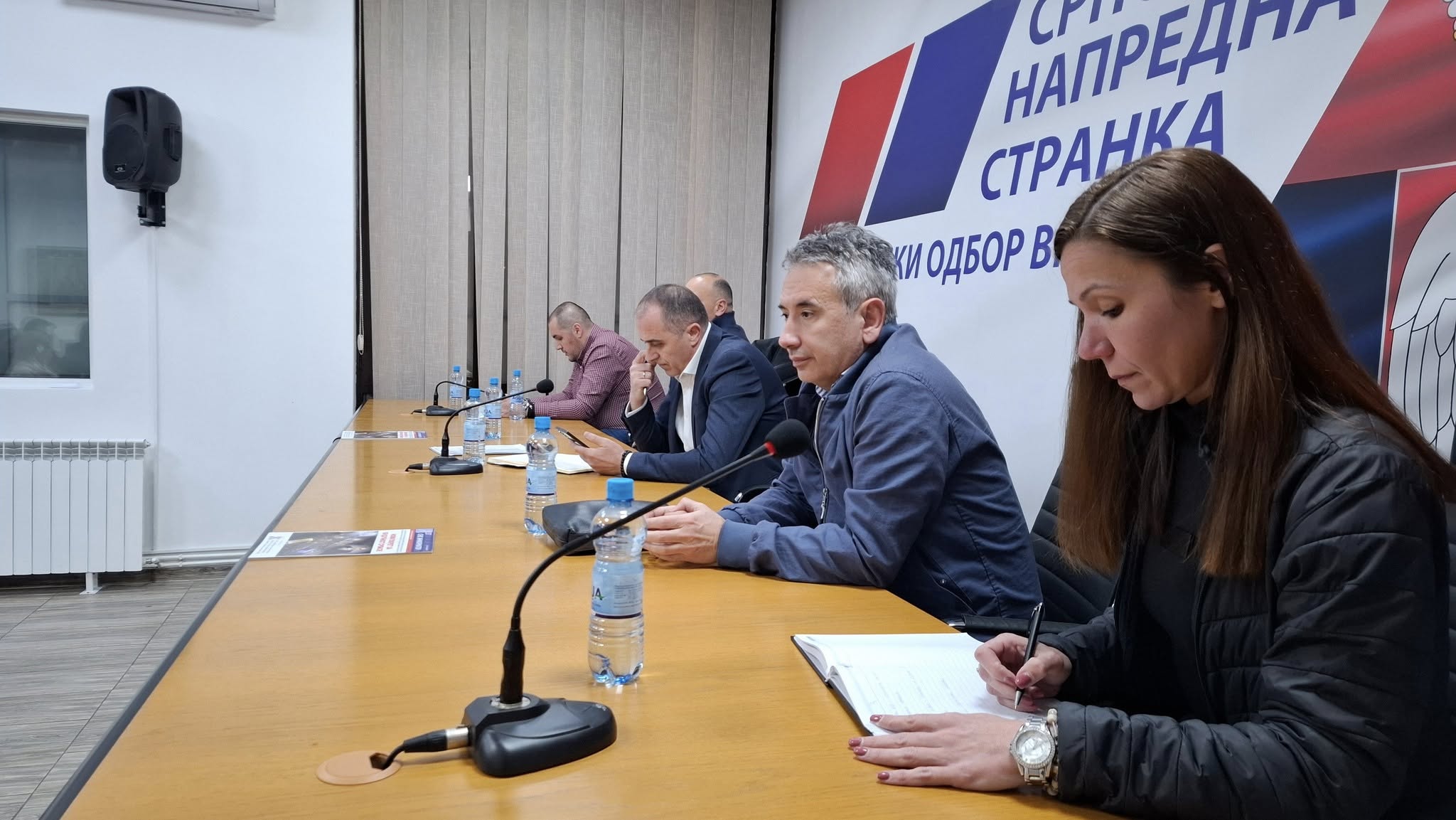 SNS: U prostorijama stranka danas RAZGOVORI sa GRADONAČELNIKOM ...